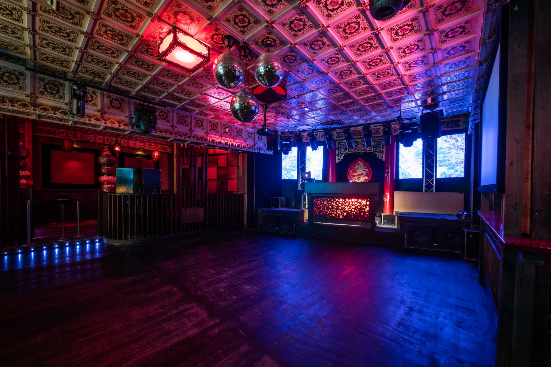 Deluxe Bar & Cocktail Lounge | Rooftop Bar & Dining | Events | Function ...